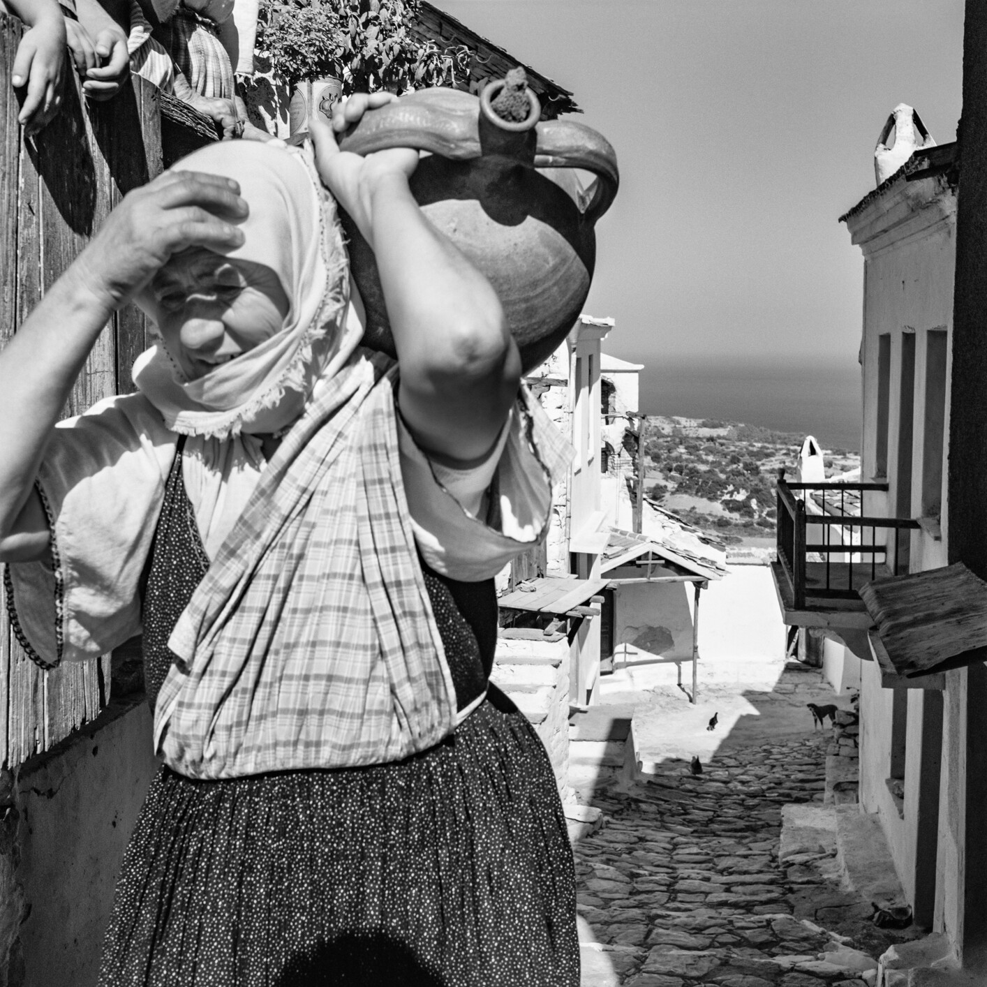 Η Ελλάδα της δεκαετίας του 1950 με τον φακό του Robert McCabe | LiFO